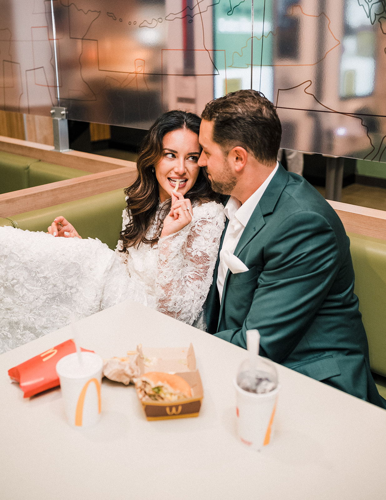 Make Your Big Day Even Better With An After Wedding Fast Food Session