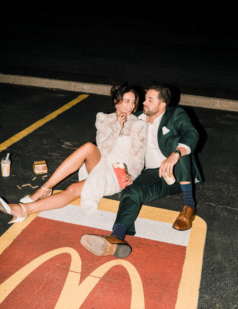 Make Your Big Day Even Better With An After Wedding Fast Food Session