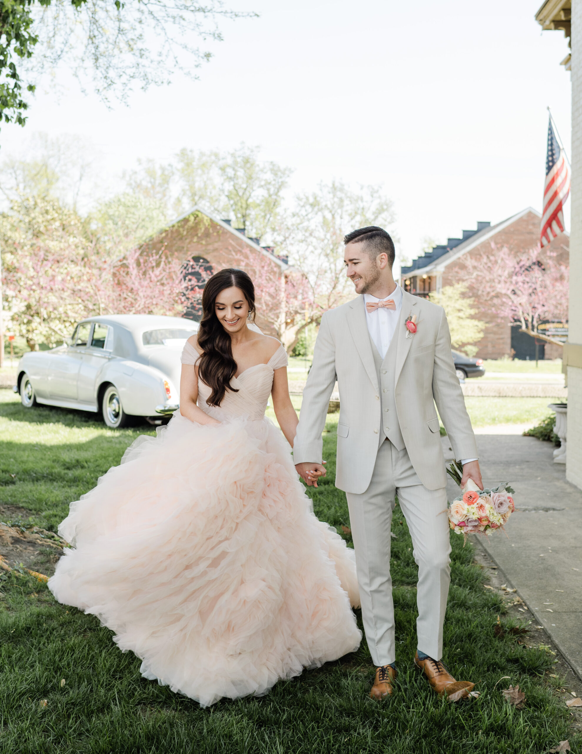 Peachy Spring Wedding at Pepin Mansion in New Albany, IN
